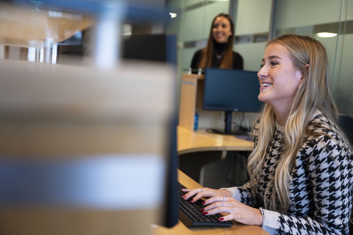 Solicitor Apprenticeship | Careers | Howes Percival