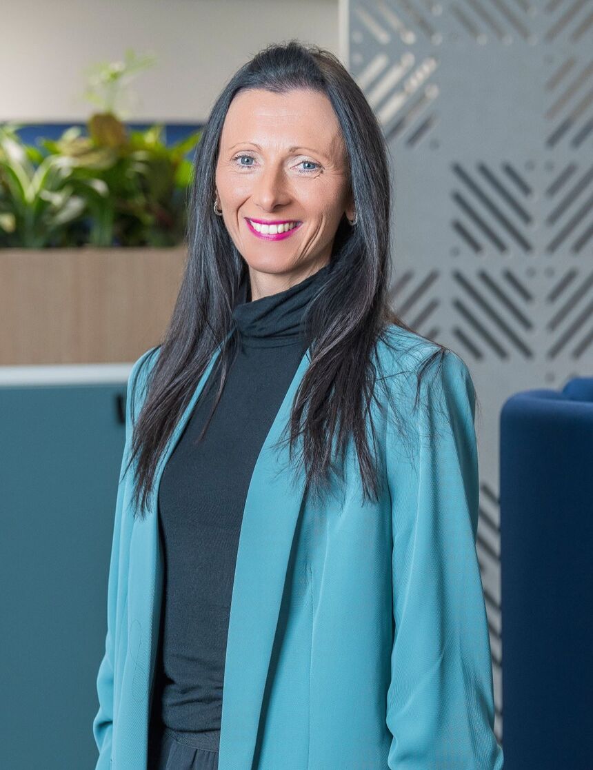 Helen Jones | Commercial Solicitor | Director | Howes Percival